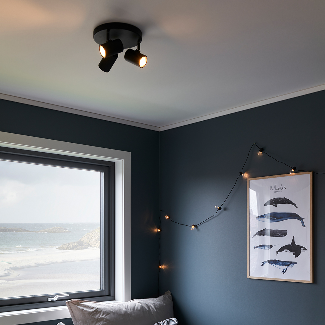 Noor II takspot 3lys 31cm sort | Spotter og skinner | Lampehuset